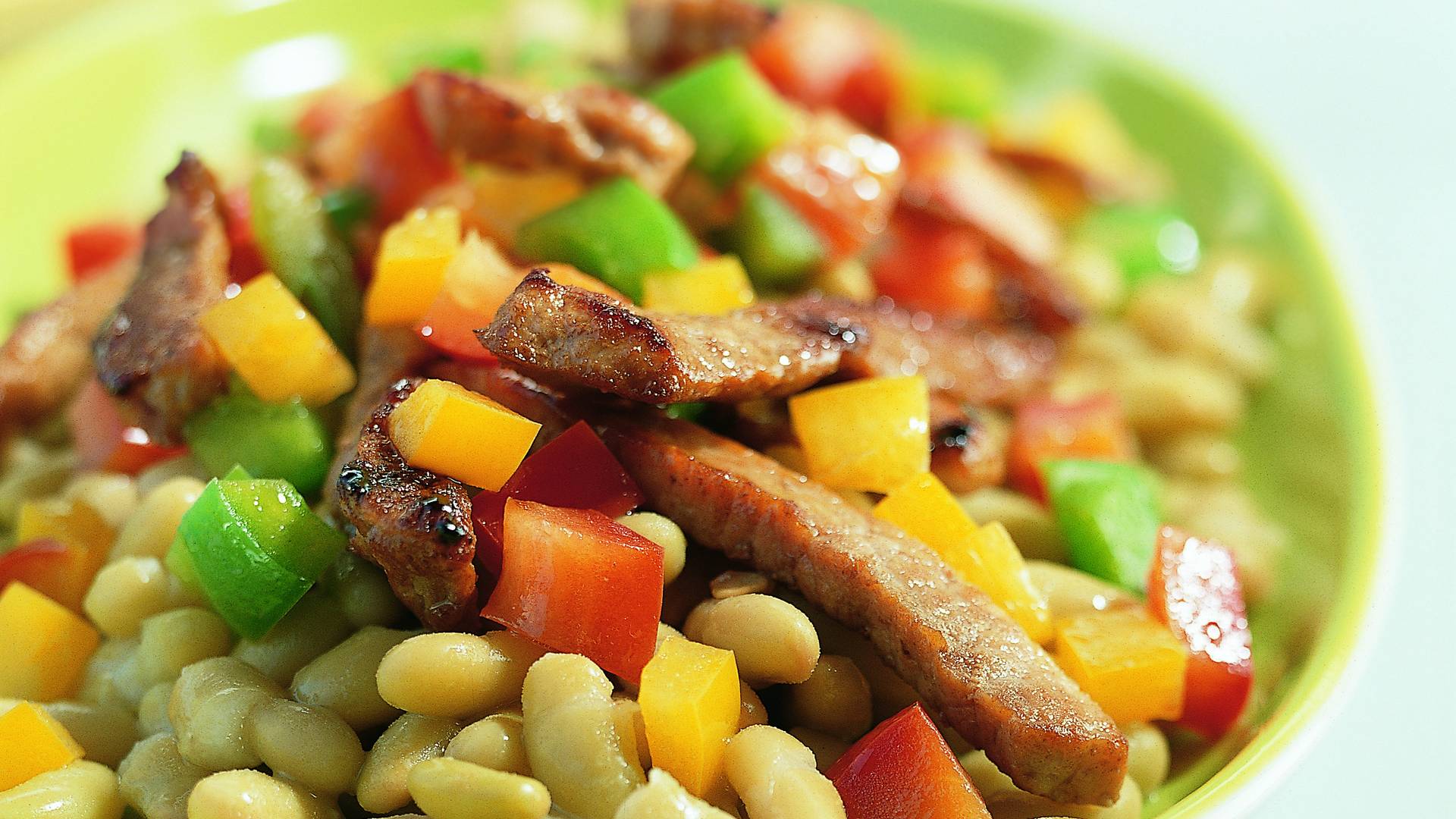 Groene kidneybonen met balsamico-vleesreepjes recept - Allerhande ...