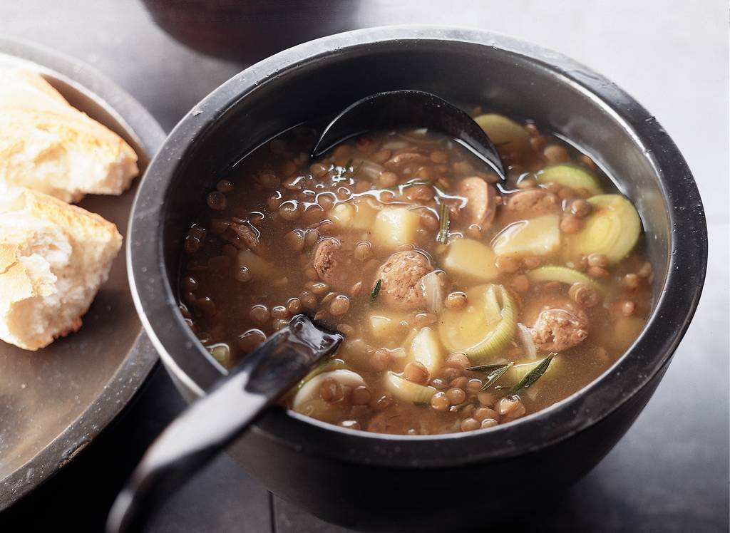 Stevige linzensoep recept - Allerhande | Albert Heijn