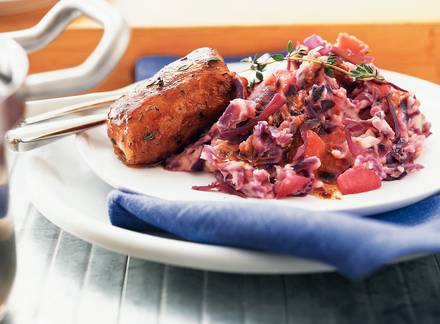 Rode kool met appeltjes en puree uit de oven recept - Allerhande ...