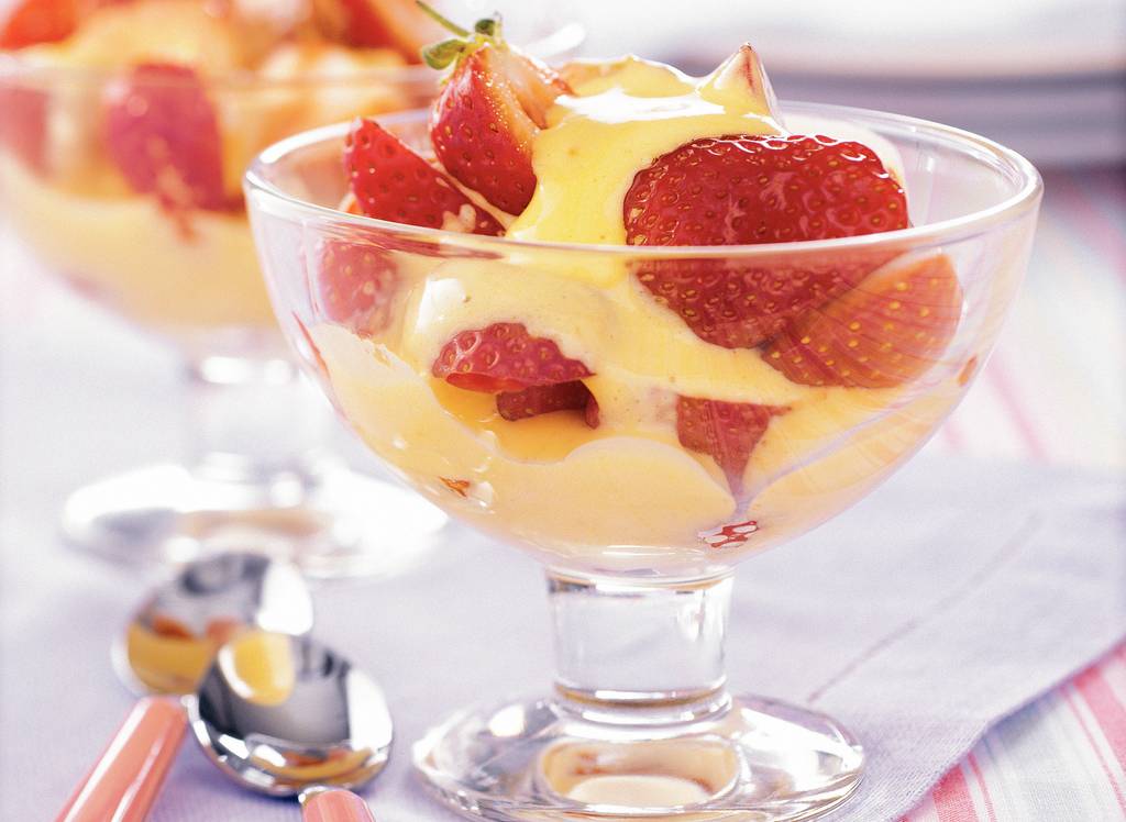 Sabayon met aardbeien recept - Allerhande | Albert Heijn