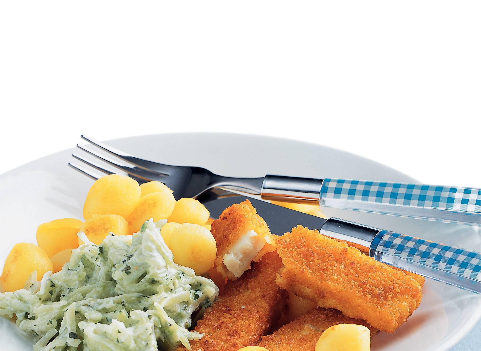 Vissticks met komkommersla en krieltjes recept - Allerhande | Albert ...