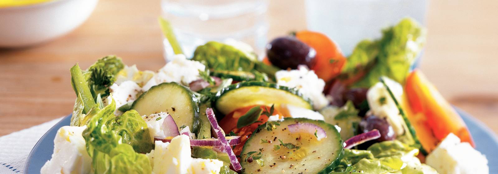 Saláta choriátiki - Traditionele Griekse boerensalade recept ...