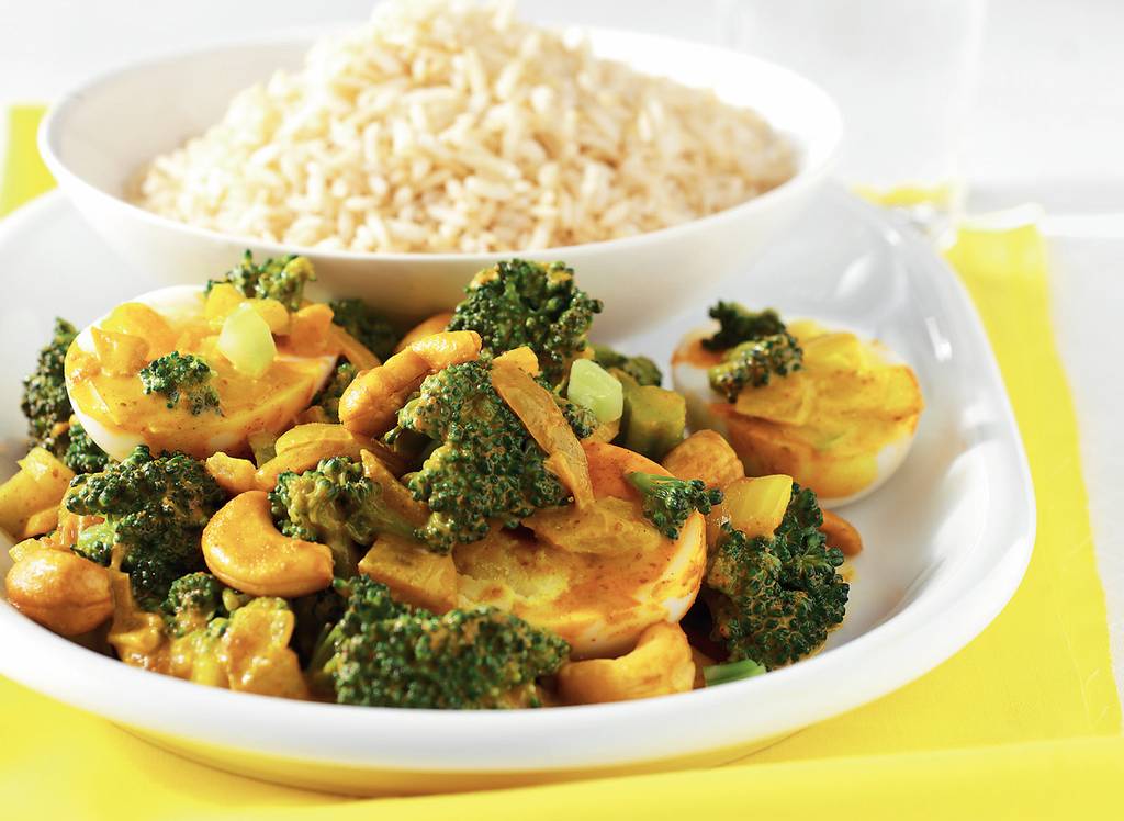 Kruidige rijst met zalm en ei recept - Allerhande | Albert Heijn België