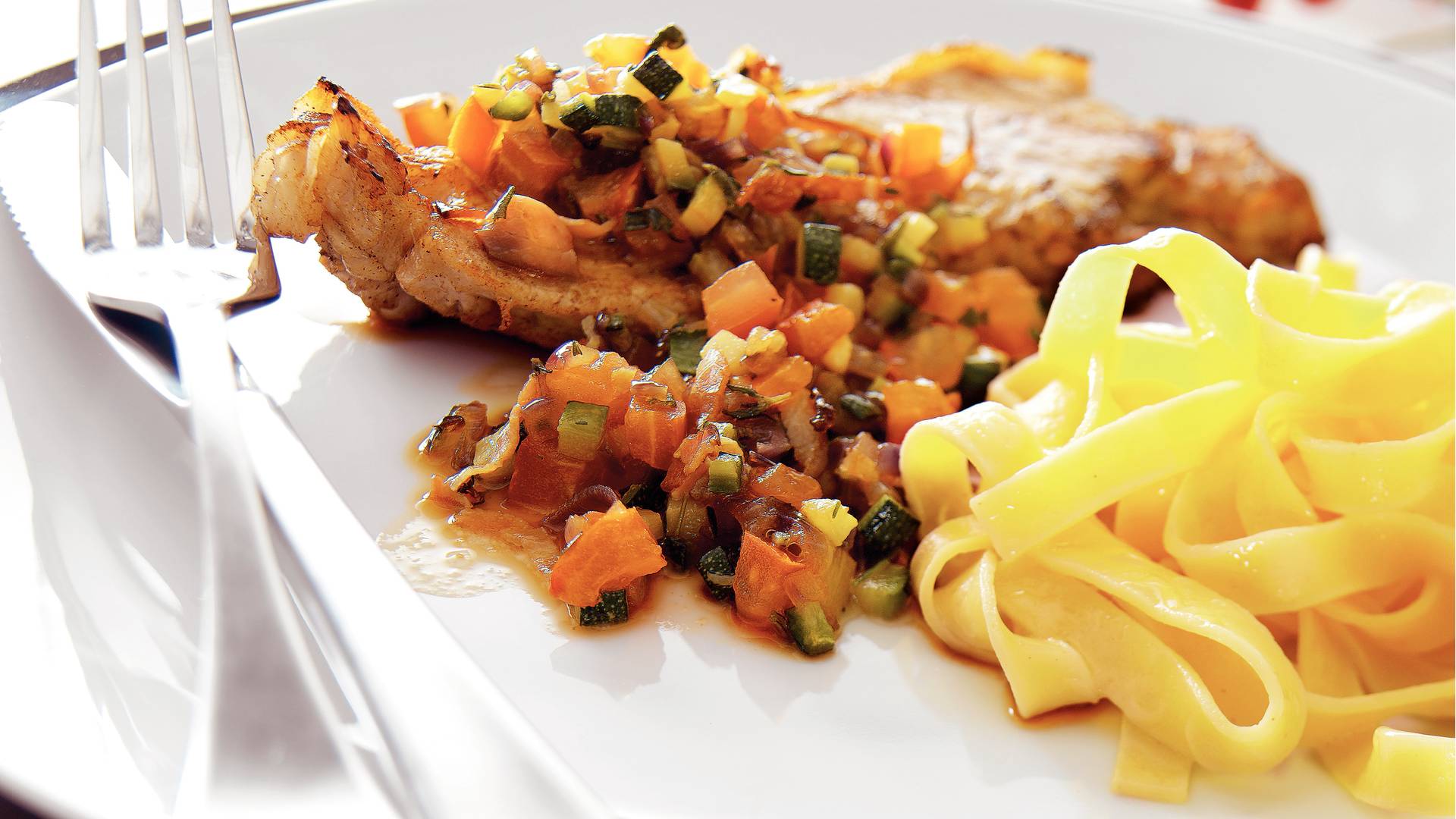 Kalfsentrecote met fijne groenten recept - Allerhande | Albert Heijn