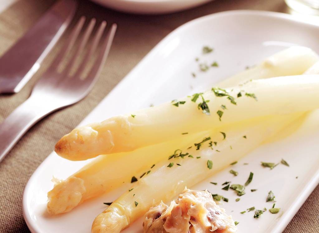 Witte asperges met vinaigrette recept - Allerhande | Albert Heijn België