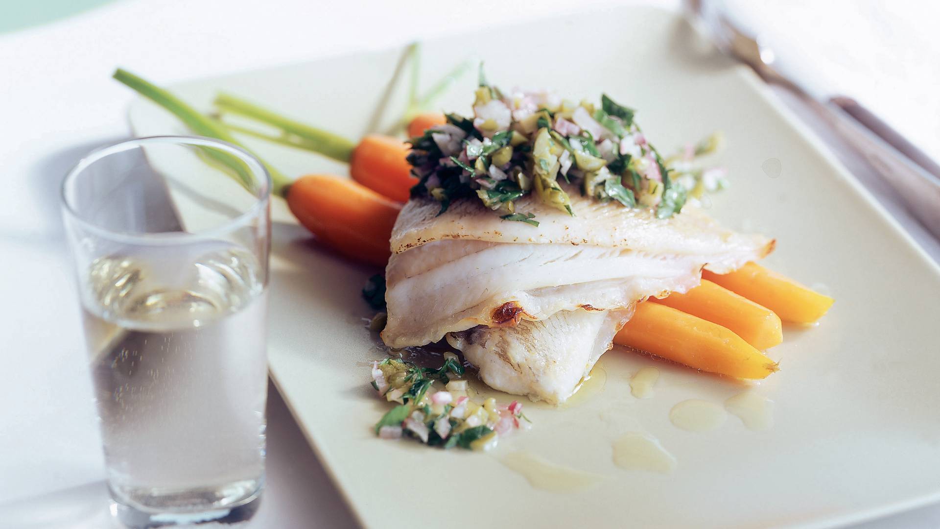 Gebakken scholfilet met augurk recept - Allerhande | Albert Heijn België