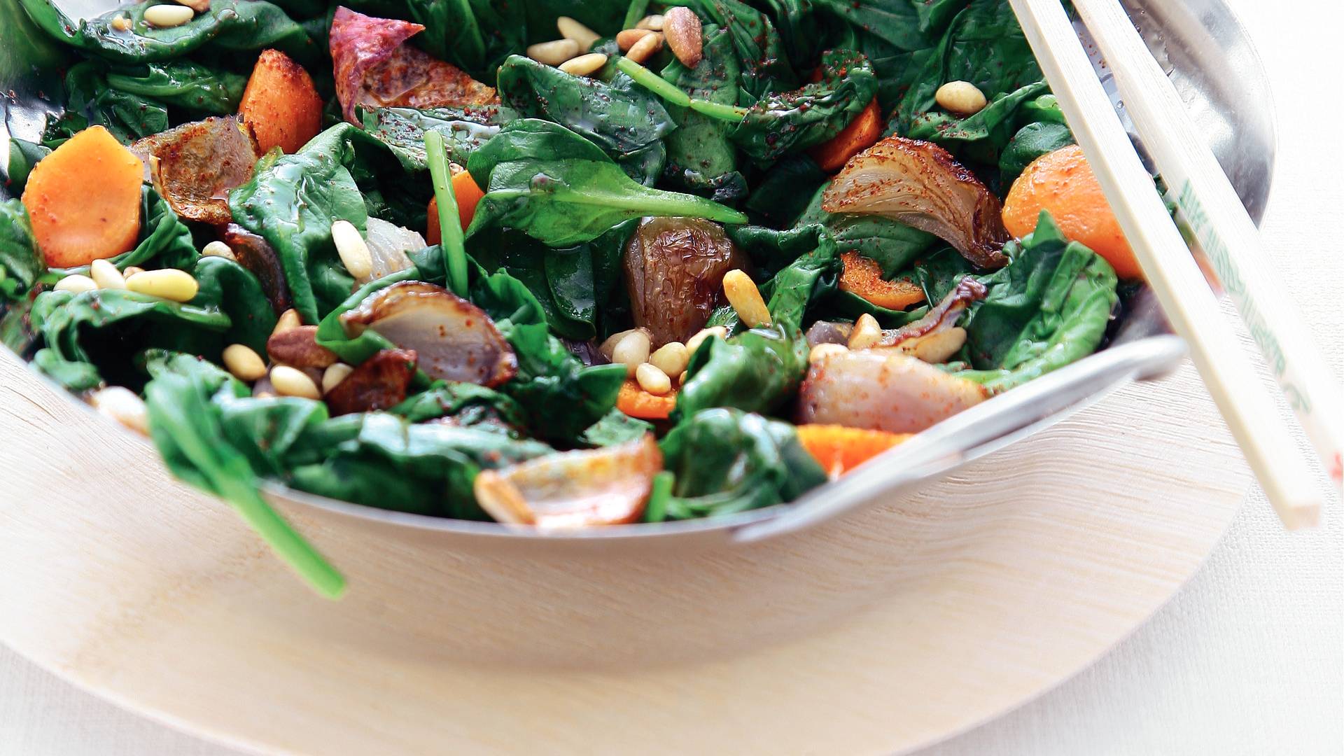 Roergebakken spinazie met wortel recept - Allerhande | Albert Heijn