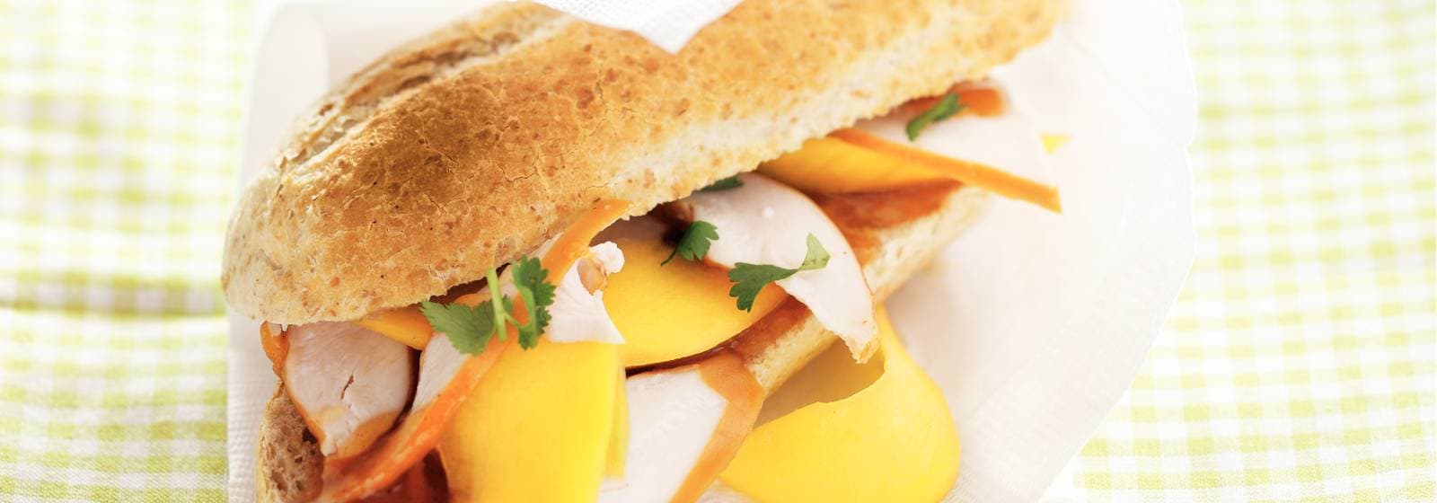 Pistolet gerookte kip & mango recept - Allerhande | Albert Heijn België