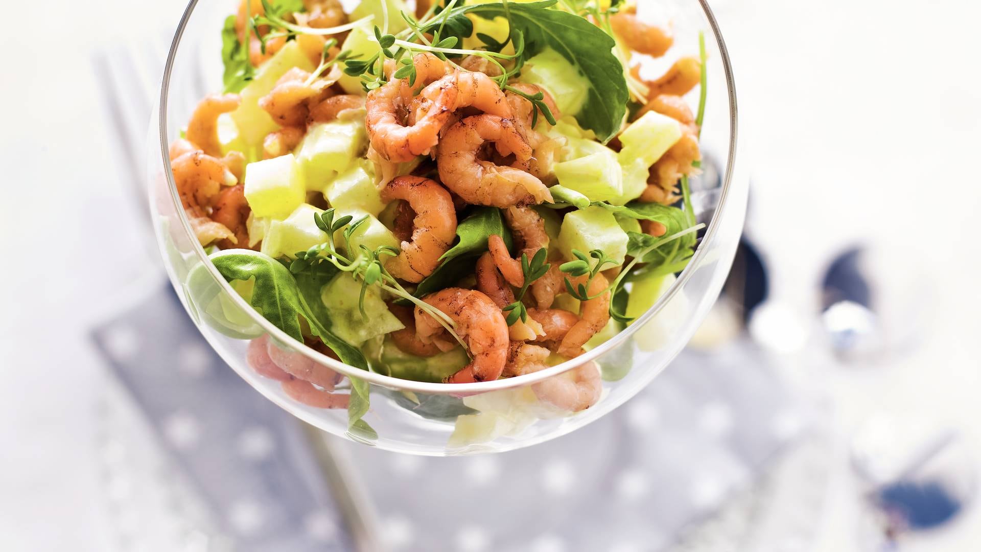 Garnalencocktail met aardappel en rucola recept - Allerhande | Albert Heijn