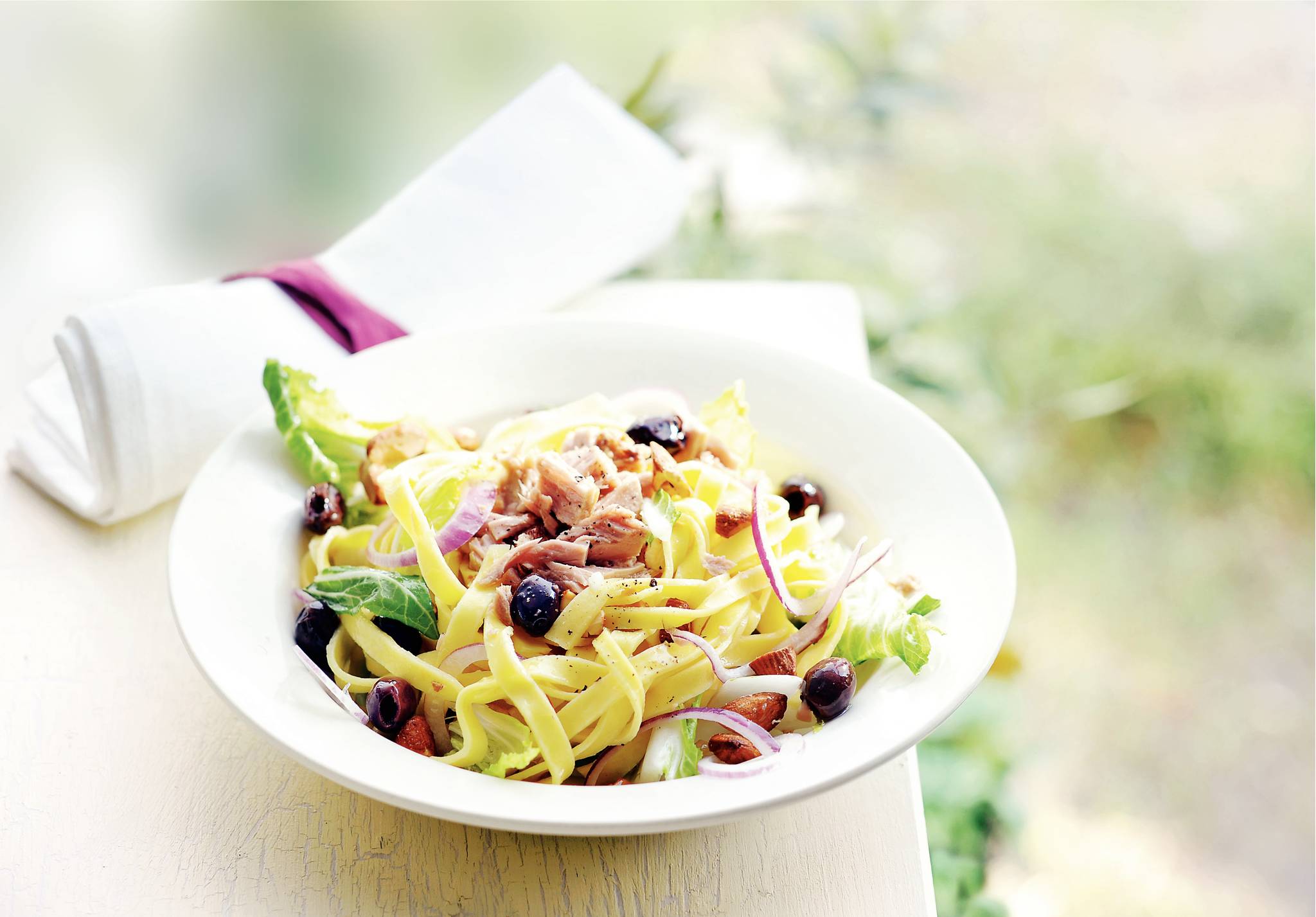 Tagliatelle met tonijn en paksoi recept - Allerhande | Albert Heijn