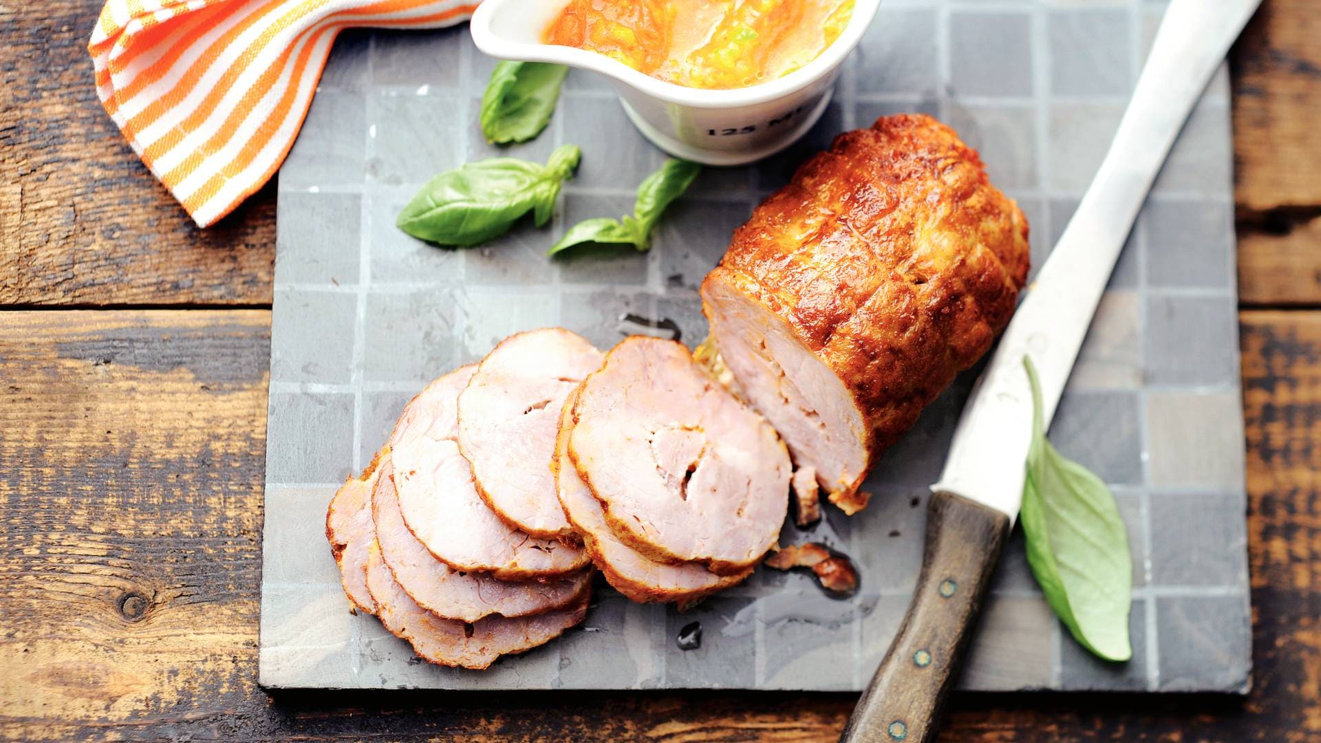 Rollade met tomatensaus recept - Allerhande | Albert Heijn België