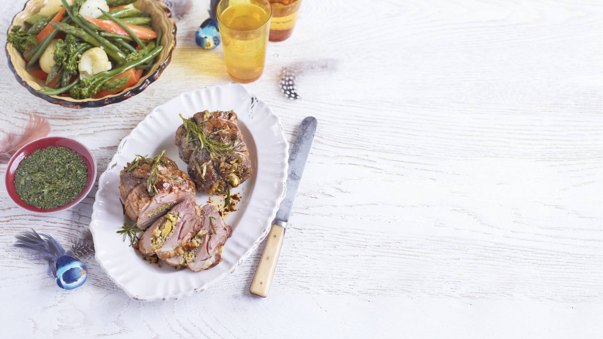 Gevulde lamslende met muntsaus recept - Allerhande | Albert Heijn België