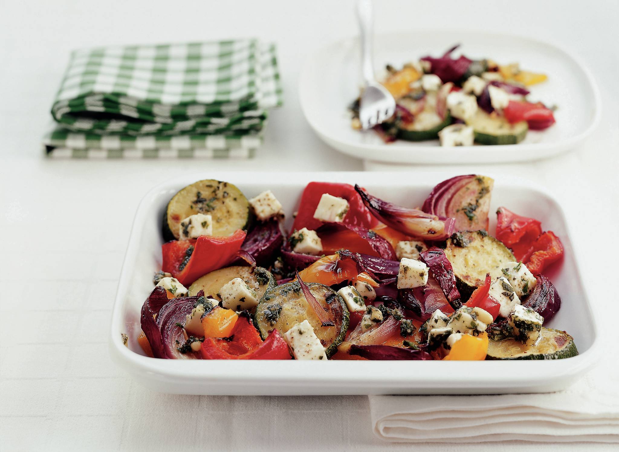 Salade van gegrilde groenten met mozzarella recept - Allerhande ...