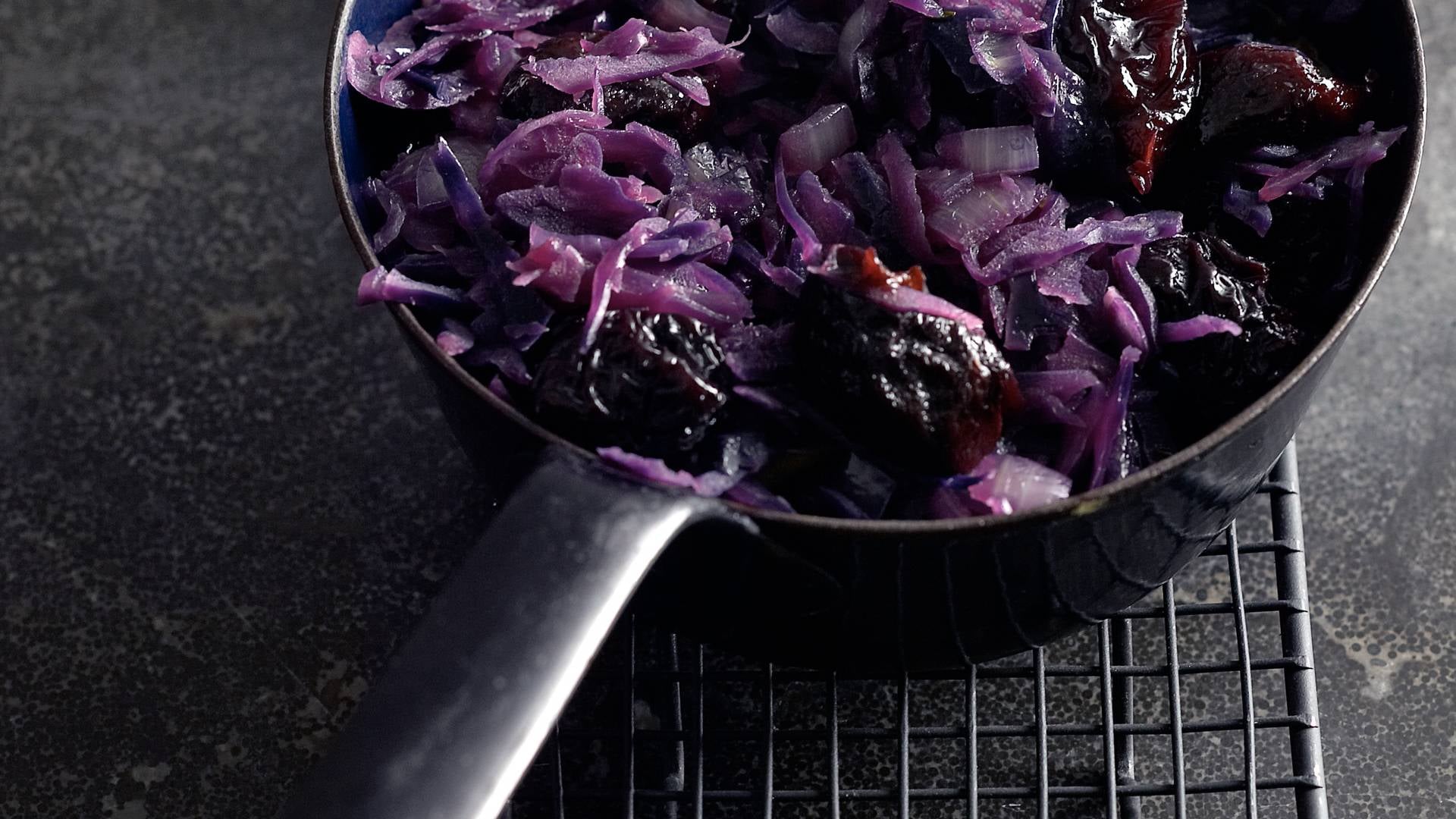 Rodekool met pruimen recept - Allerhande | Albert Heijn