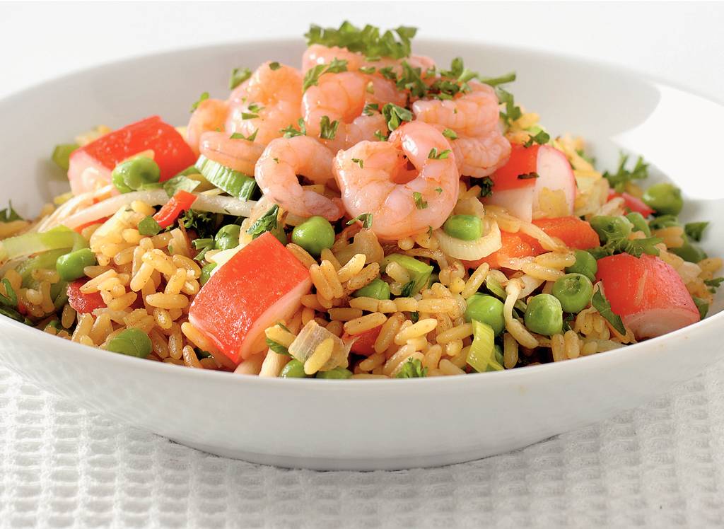 Kerrierijst met surimi en garnalen recept - Allerhande | Albert Heijn