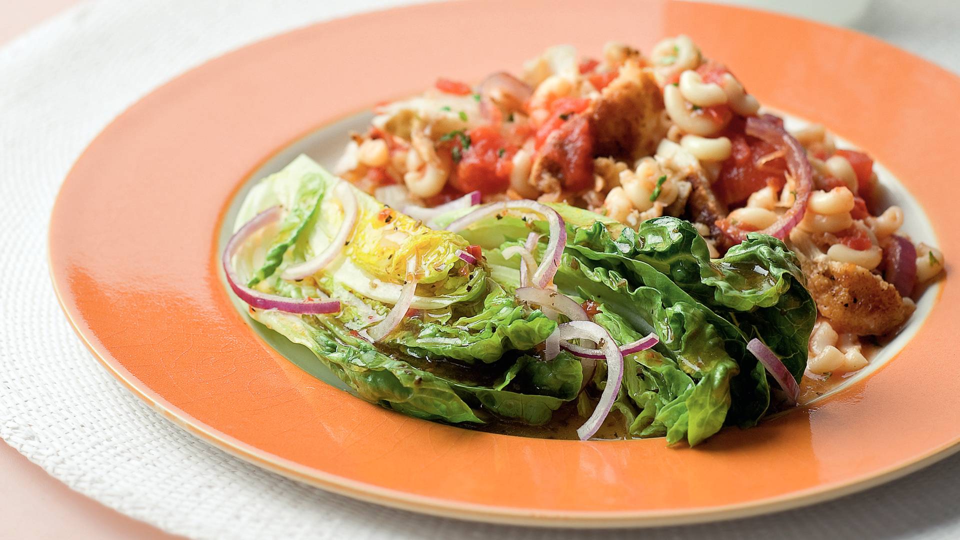 Vispasta met Italiaanse sla recept - Allerhande | Albert Heijn België