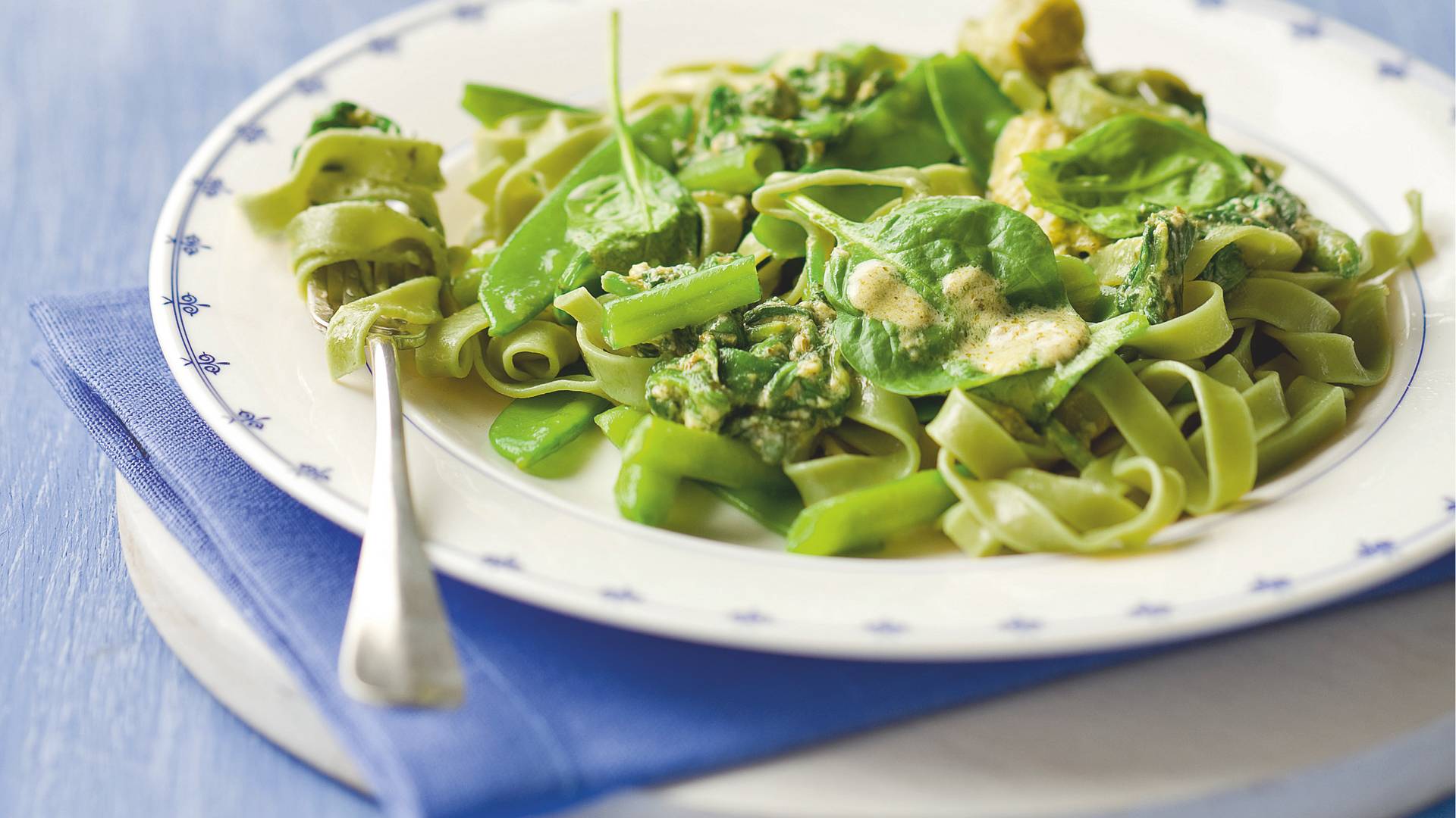Groene pasta met groenten recept - Allerhande | Albert Heijn