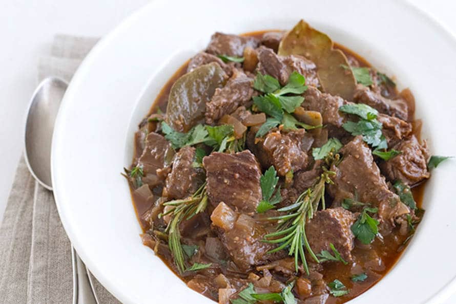 Rode runderstoof recept - Allerhande | Albert Heijn