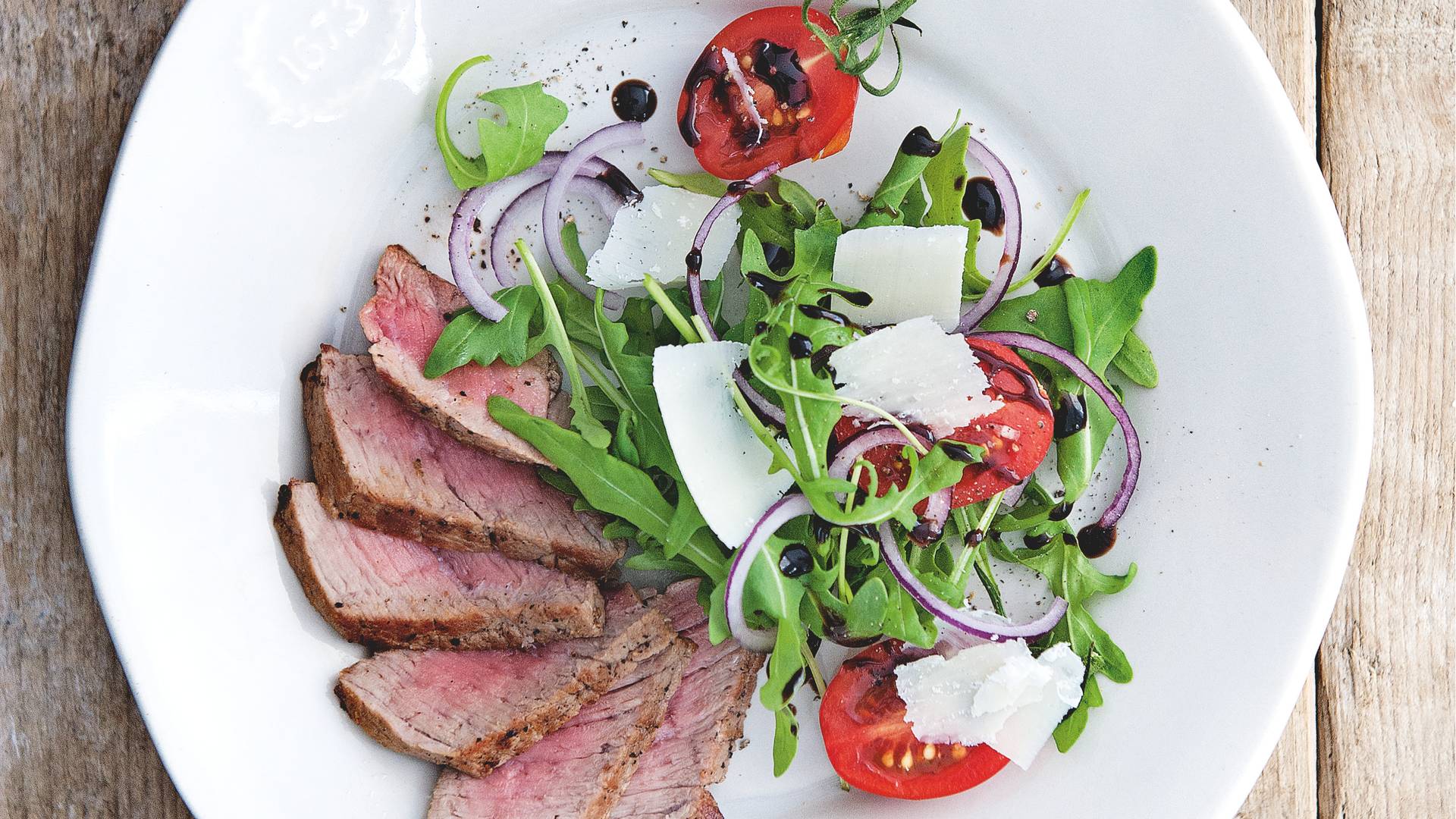 Italiaanse biefstuk met balsamicosiroop recept - Allerhande | Albert Heijn