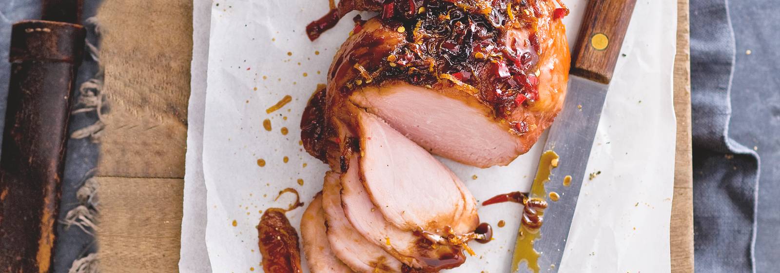 Beenham uit de oven met sinaasappel recept - Allerhande | Albert Heijn ...