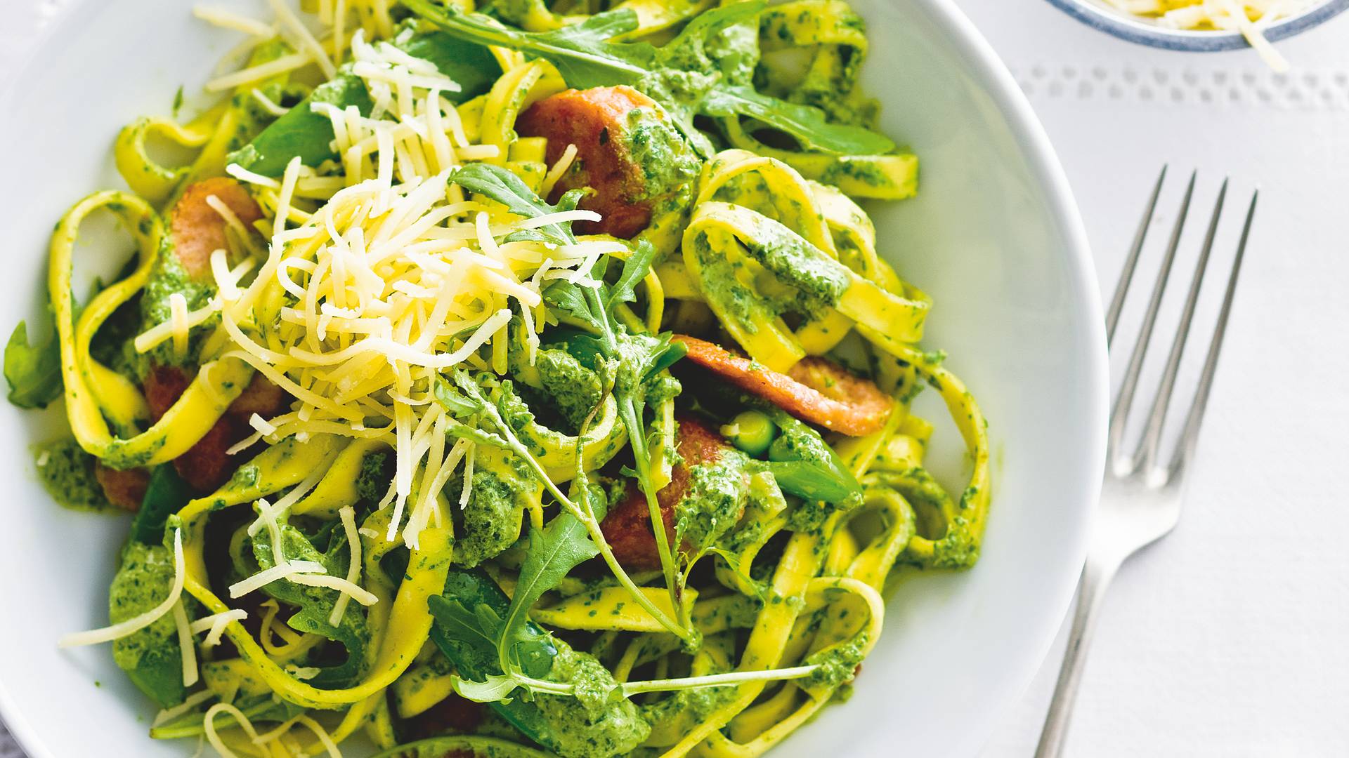 Verse pasta met sugar snaps en vegaworst recept - Allerhande | Albert ...