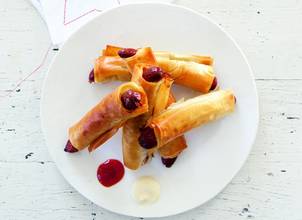 Knakworstjes in filodeeg recept - Allerhande | Albert Heijn