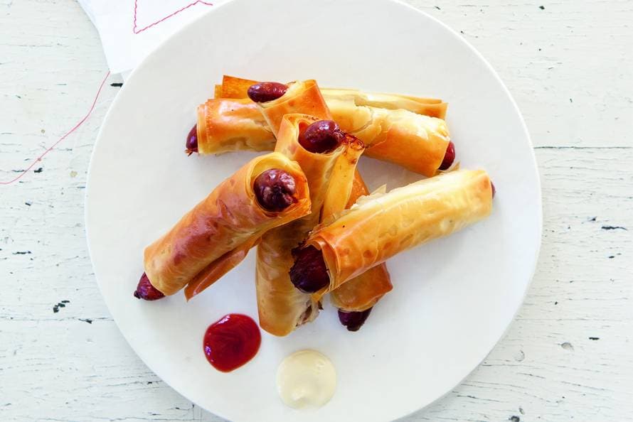 Knakworstjes in filodeeg recept - Allerhande | Albert Heijn België