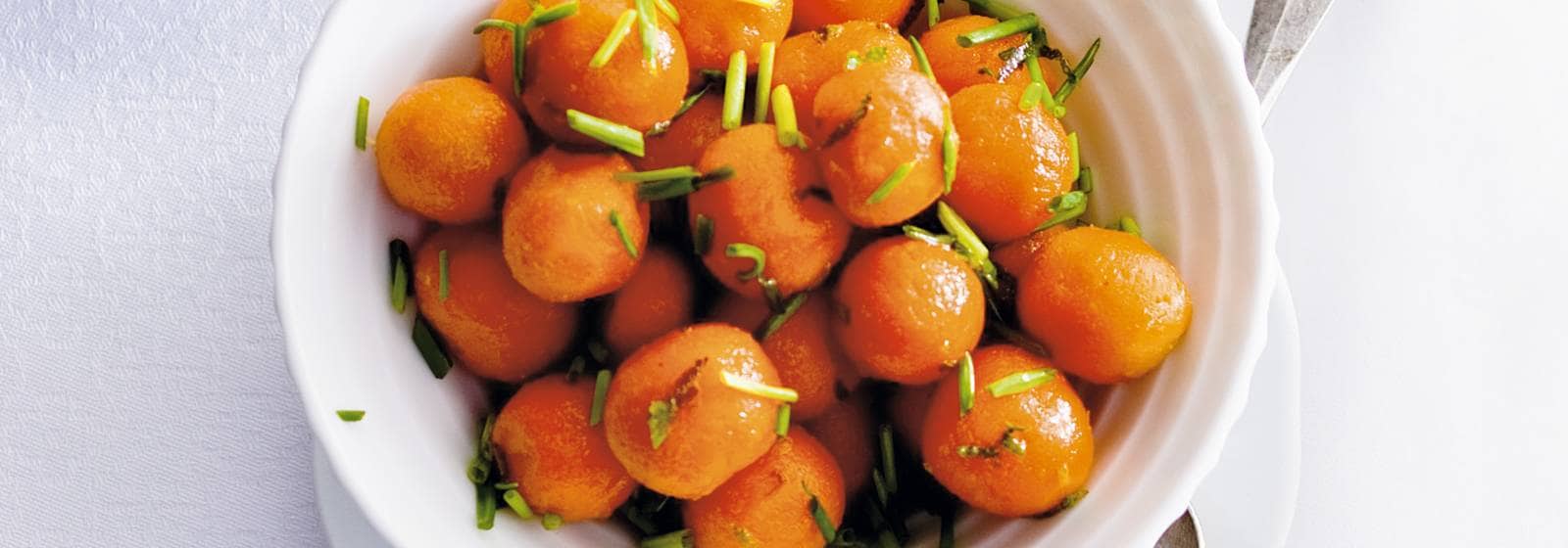 Geglaceerde worteltjes recept - Allerhande | Albert Heijn België