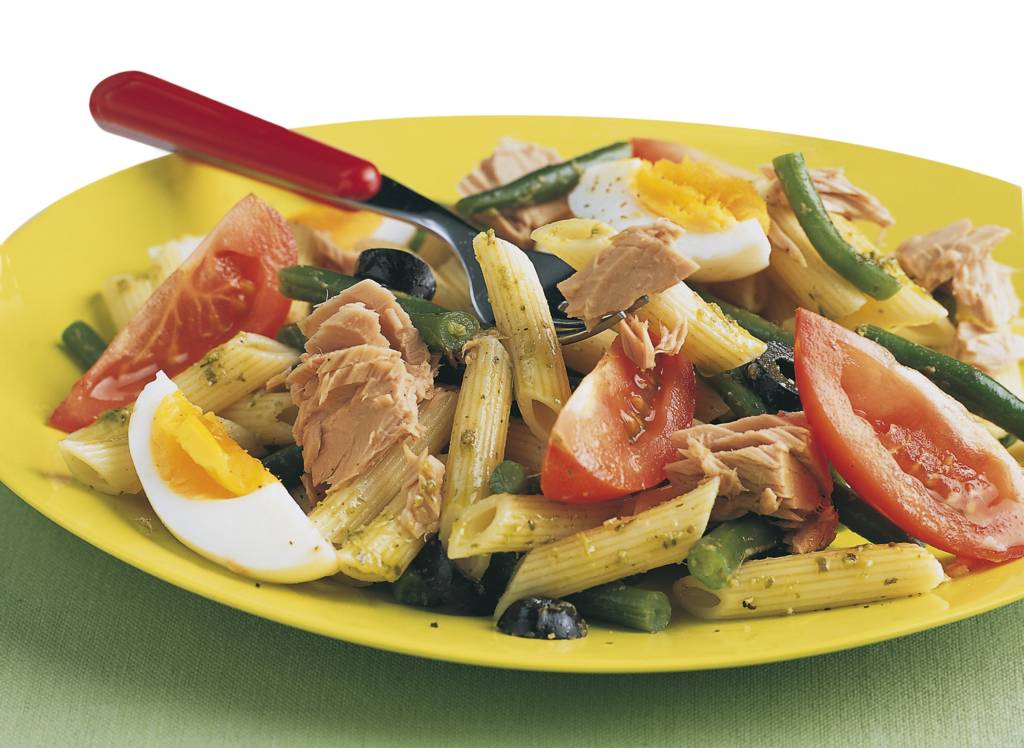 Pasta niçoise recept - Allerhande | Albert Heijn