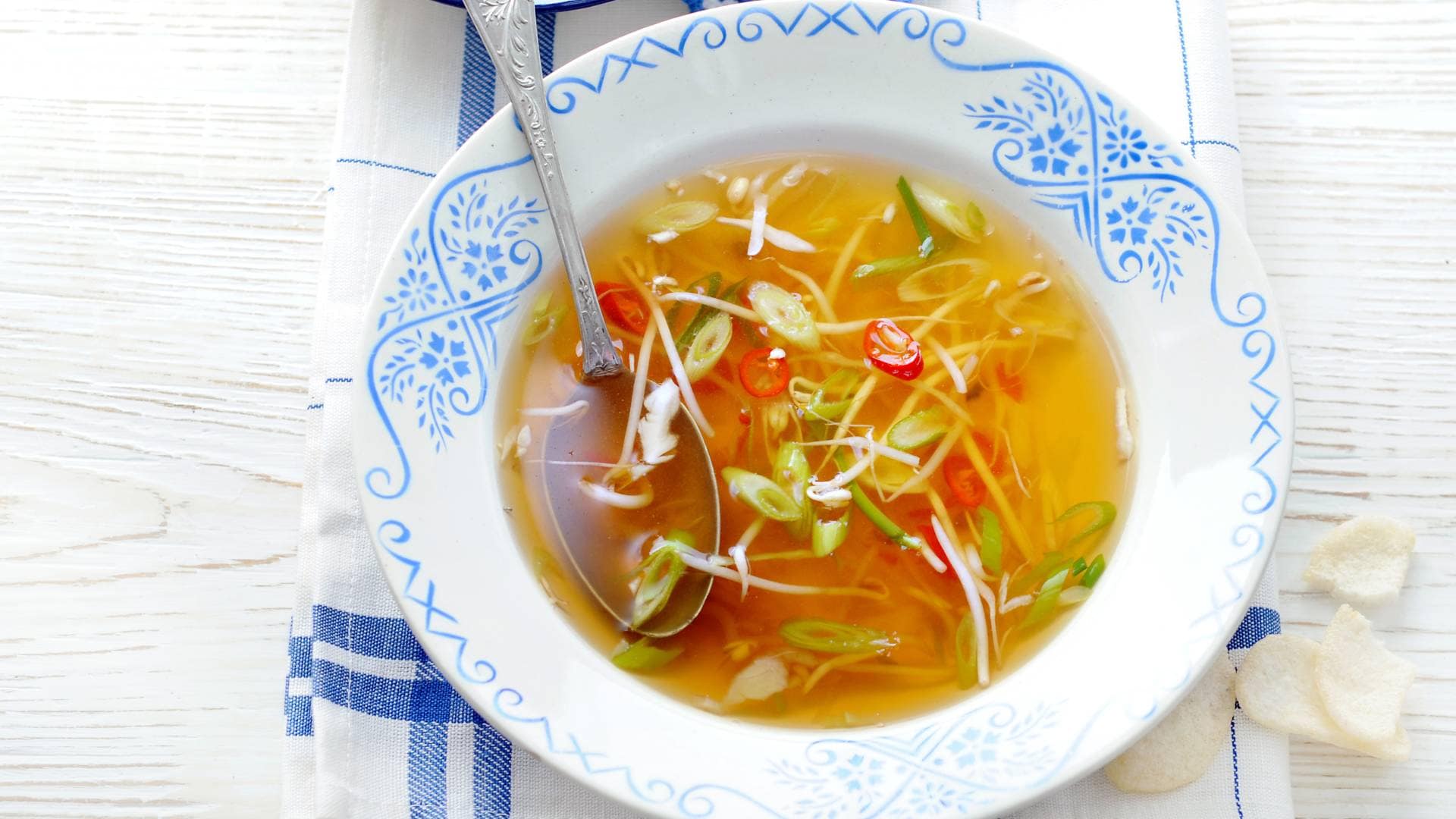 Oosterse groentesoep recept - Allerhande | Albert Heijn België