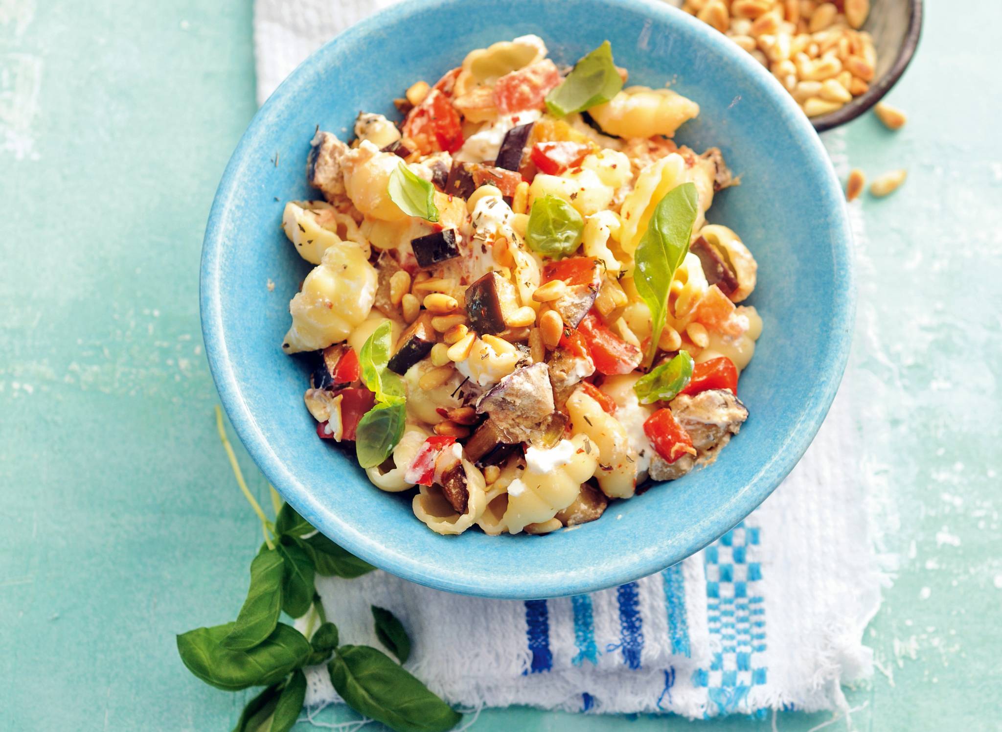 Schelpjespasta met aubergine recept - Allerhande | Albert Heijn