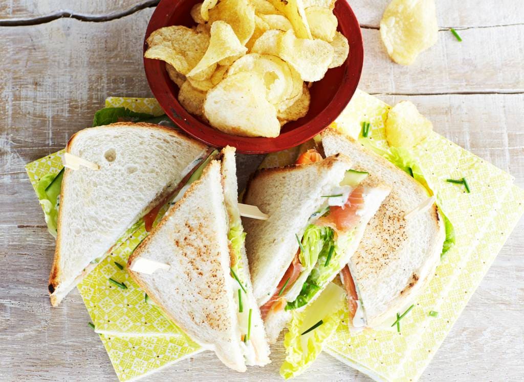 Zalm op toast recept - Allerhande | Albert Heijn