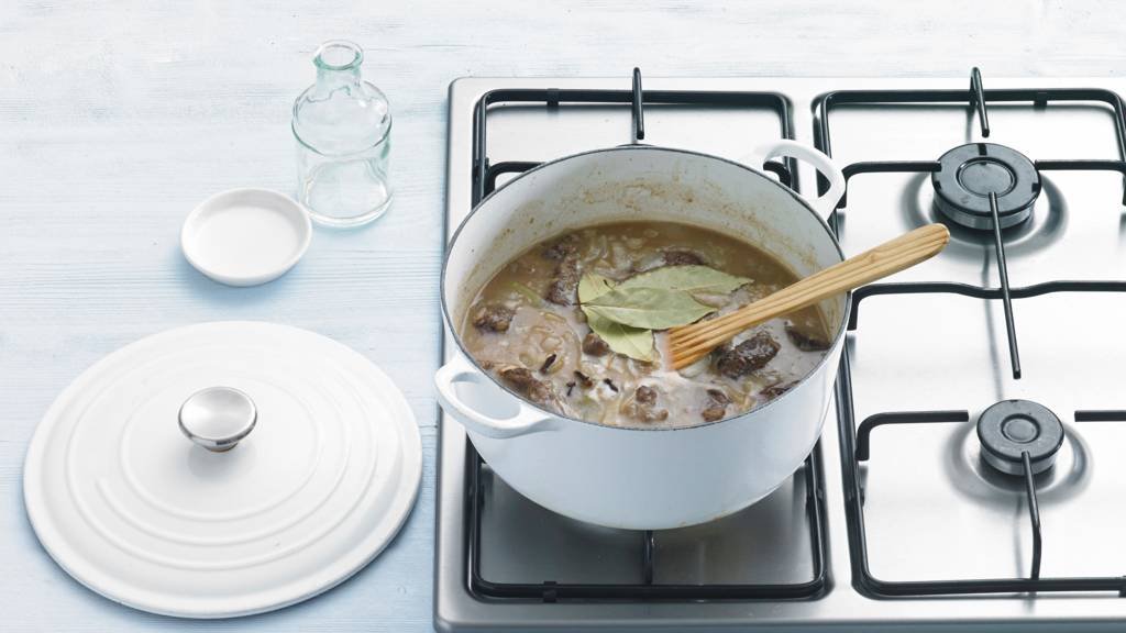 Filosoof (stoofvlees onder pureedakje) - Recept - Allerhande - Albert Heijn