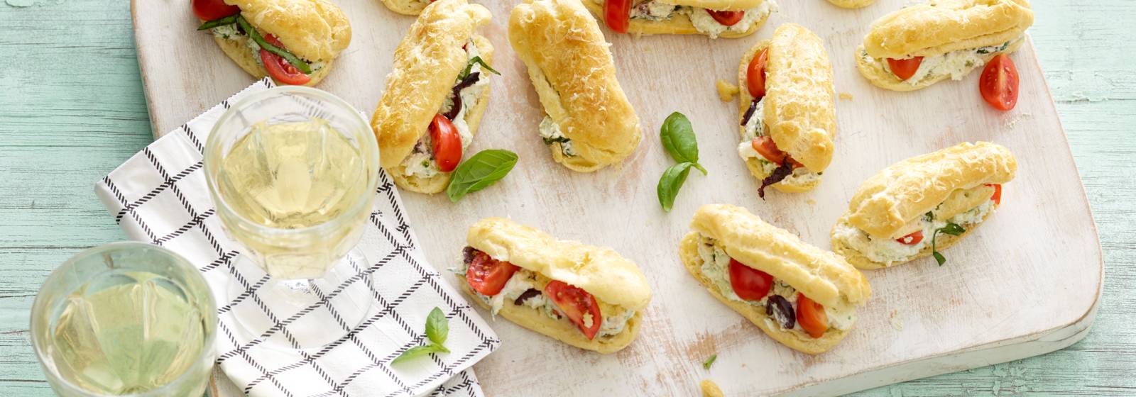 Hartige mini-eclairs met ricotta en basilicum recept - Allerhande ...