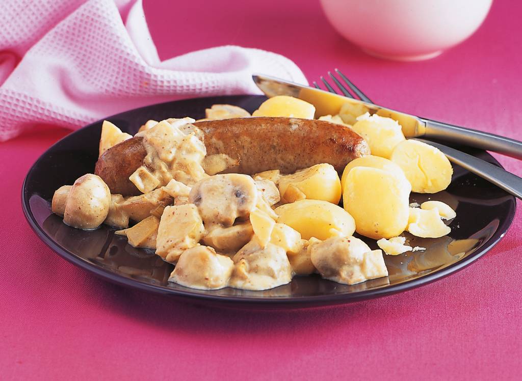 Stoofpot met braadworst, mosterd en appel recept - Allerhande | Albert ...
