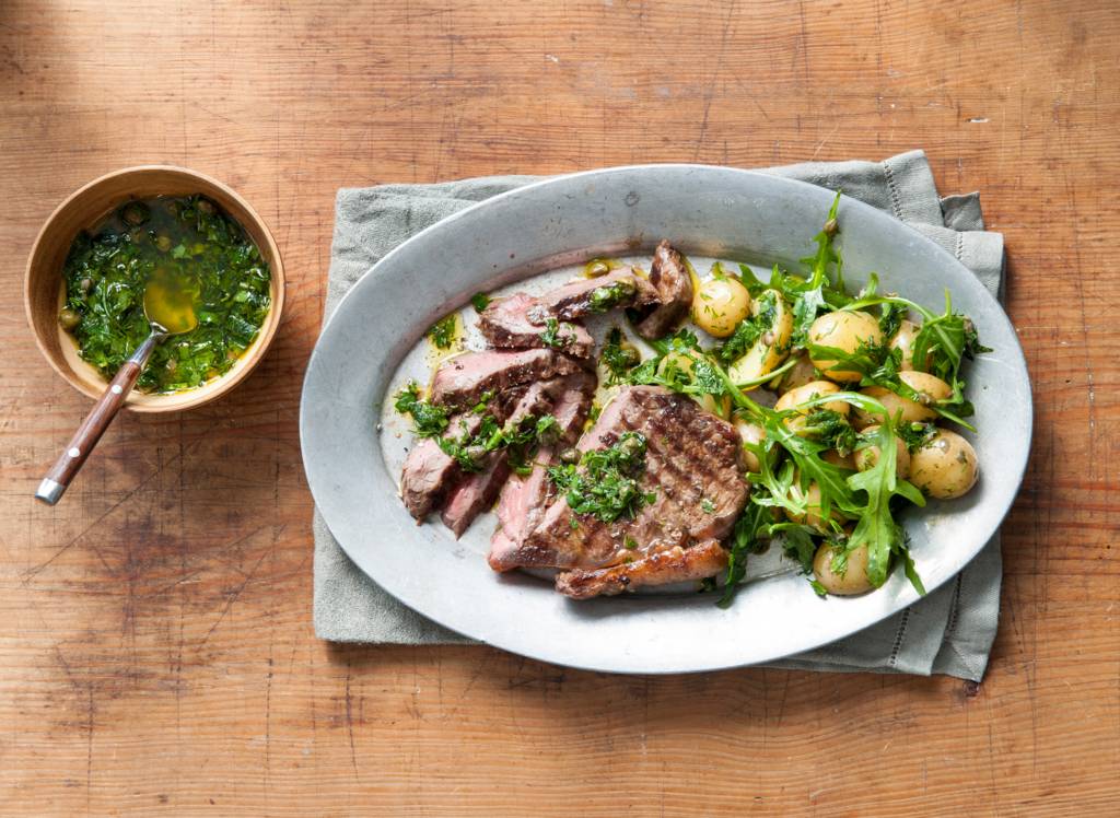 Gegrilde entrecote met salsa verde recept - Allerhande | Albert Heijn