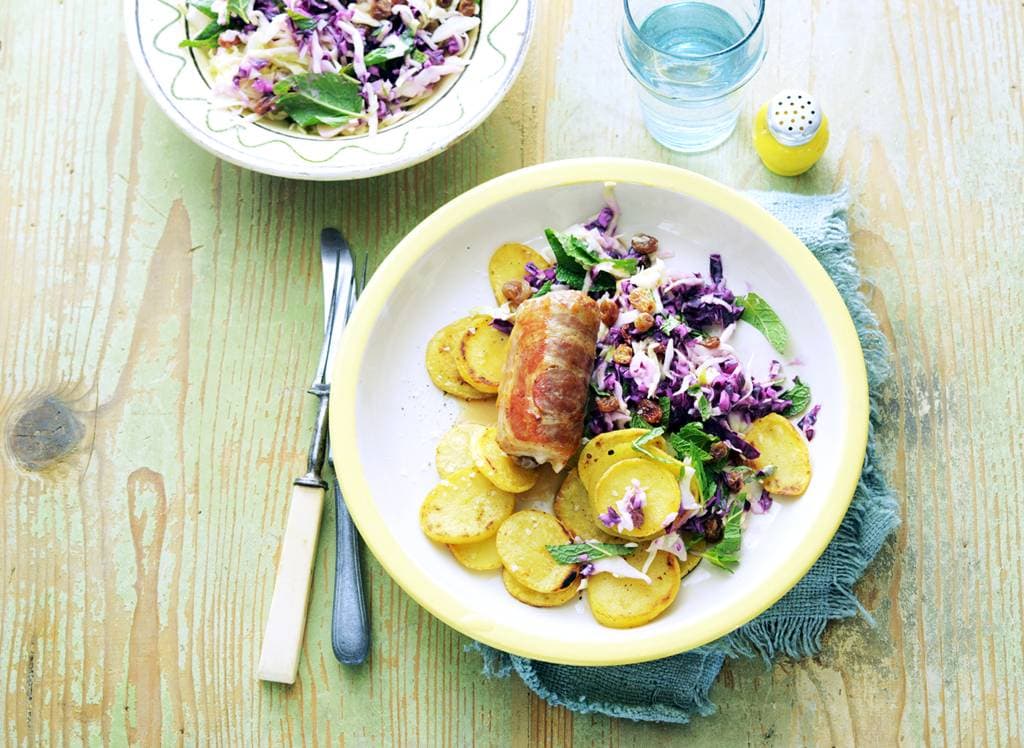 Slavink met frisse koolsalade en aardappeltjes recept - Allerhande ...