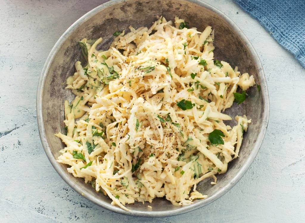 Knolselderij met milde mosterddressing recept - Allerhande | Albert Heijn