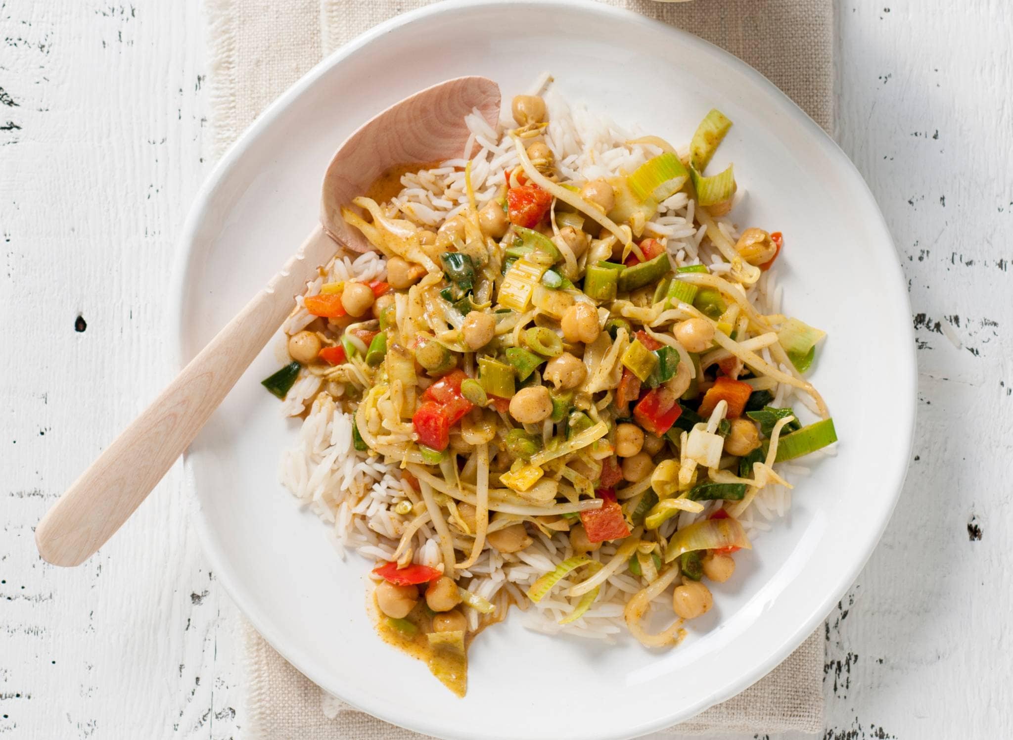 Vegan curry met kikkererwten, kokosmelk en rijst. recept - Allerhande ...