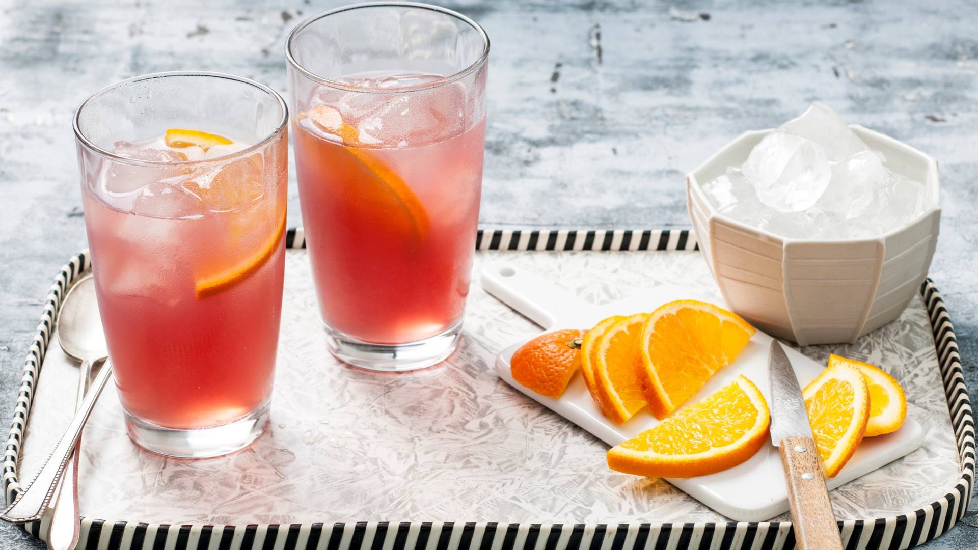 Beer negroni (biercocktail) recept - Allerhande | Albert Heijn België