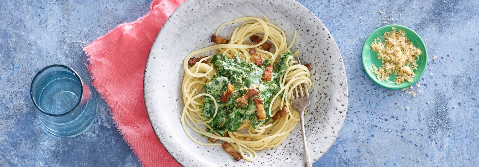Romige spaghetti met pangrattato recept - Allerhande | Albert Heijn