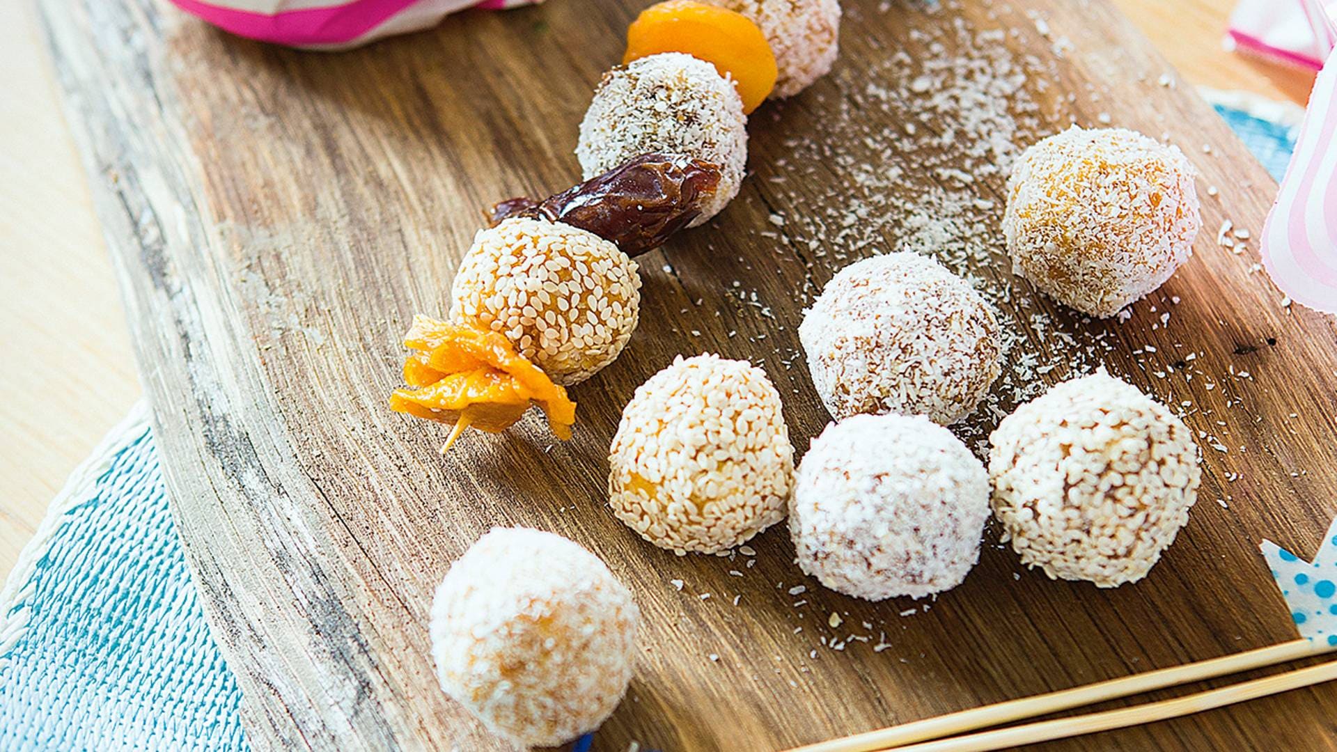 Saté van gedroogd fruit recept - Allerhande | Albert Heijn België