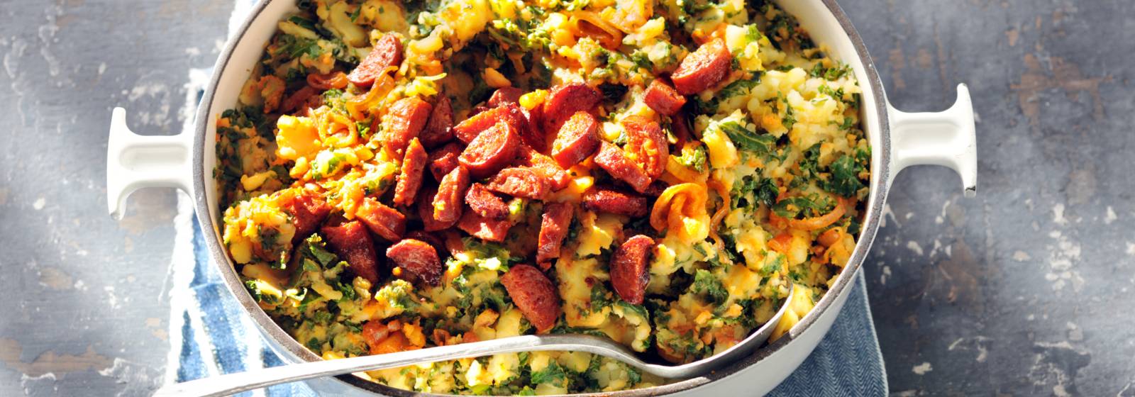 Boerenkool-stamppot met uitgebakken chorizo recept - Allerhande | Albert Heijn
