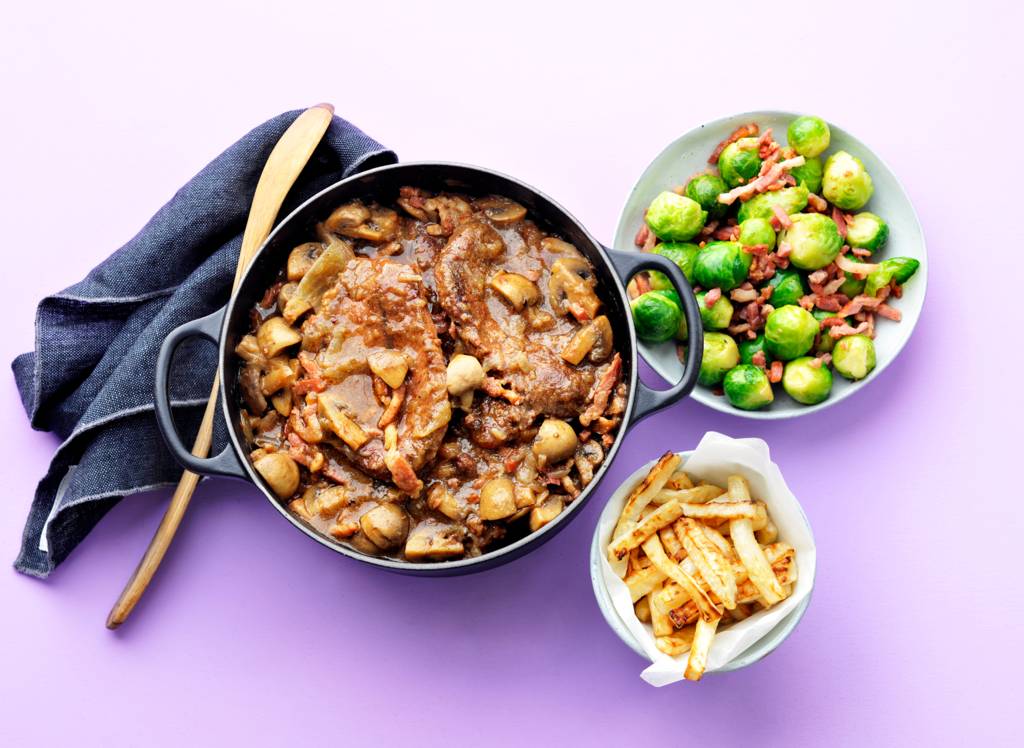 Hollandse runderstoof met knolselderijfrites recept - Allerhande ...