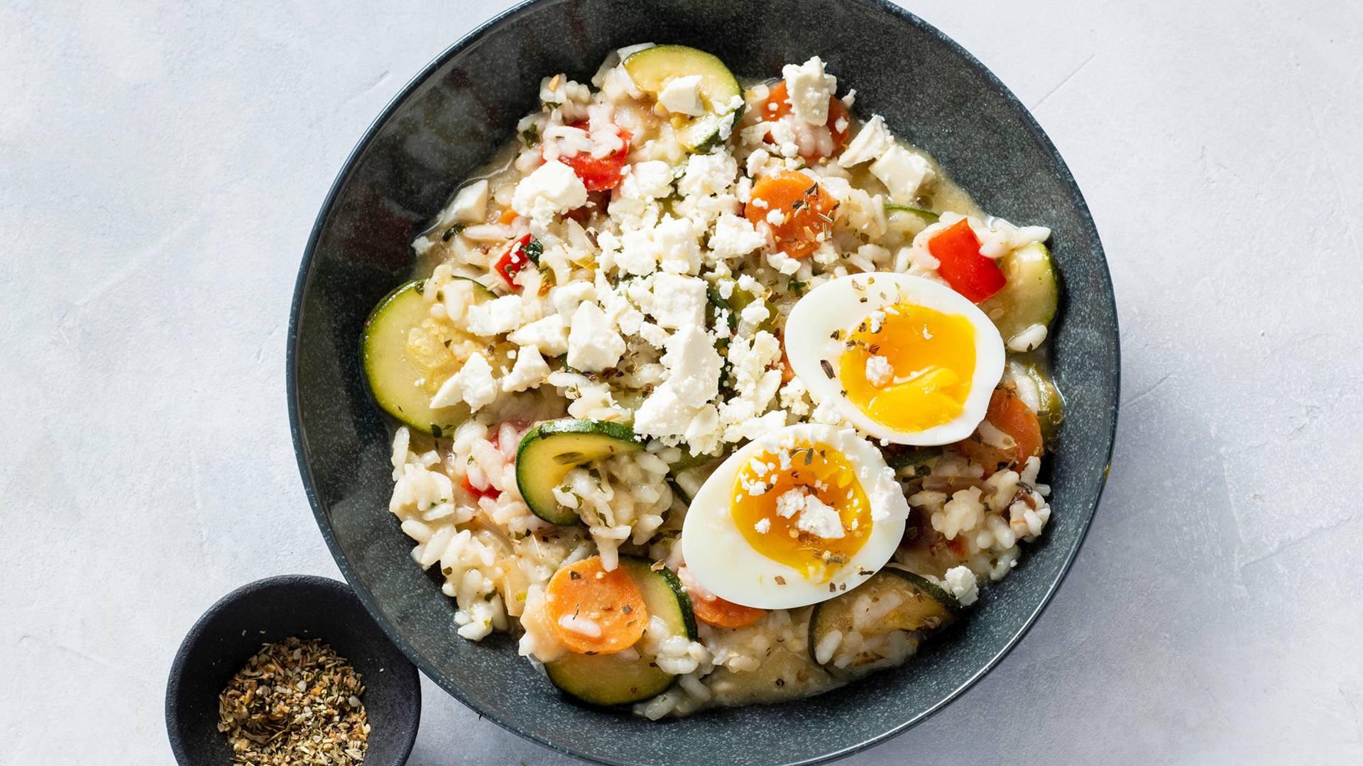 Zomerse risotto met een zachtgekookt eitje recept - Allerhande | Albert ...