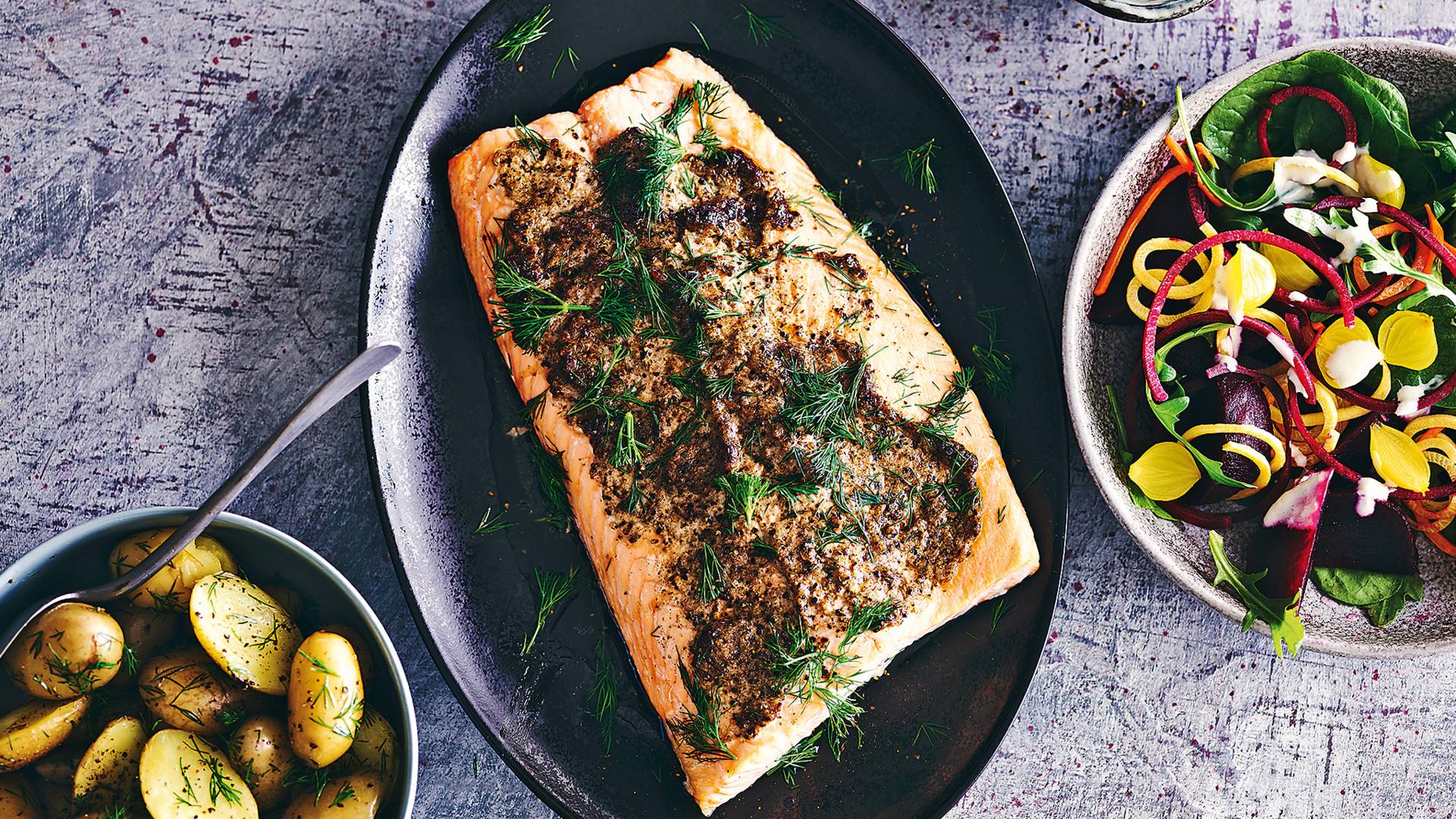 Zalmfilet met zwartepeper-mierikswortelrub recept - Allerhande | Albert ...