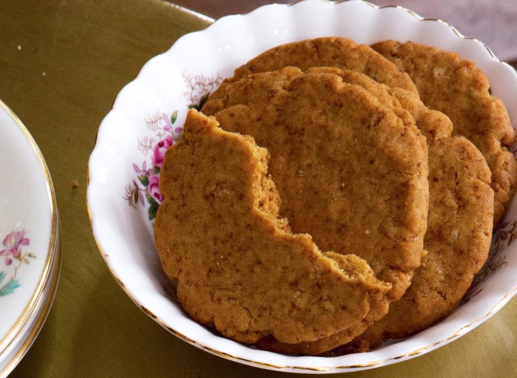 Ginger snaps (knapperige gemberkoekjes) recept - Allerhande | Albert Heijn