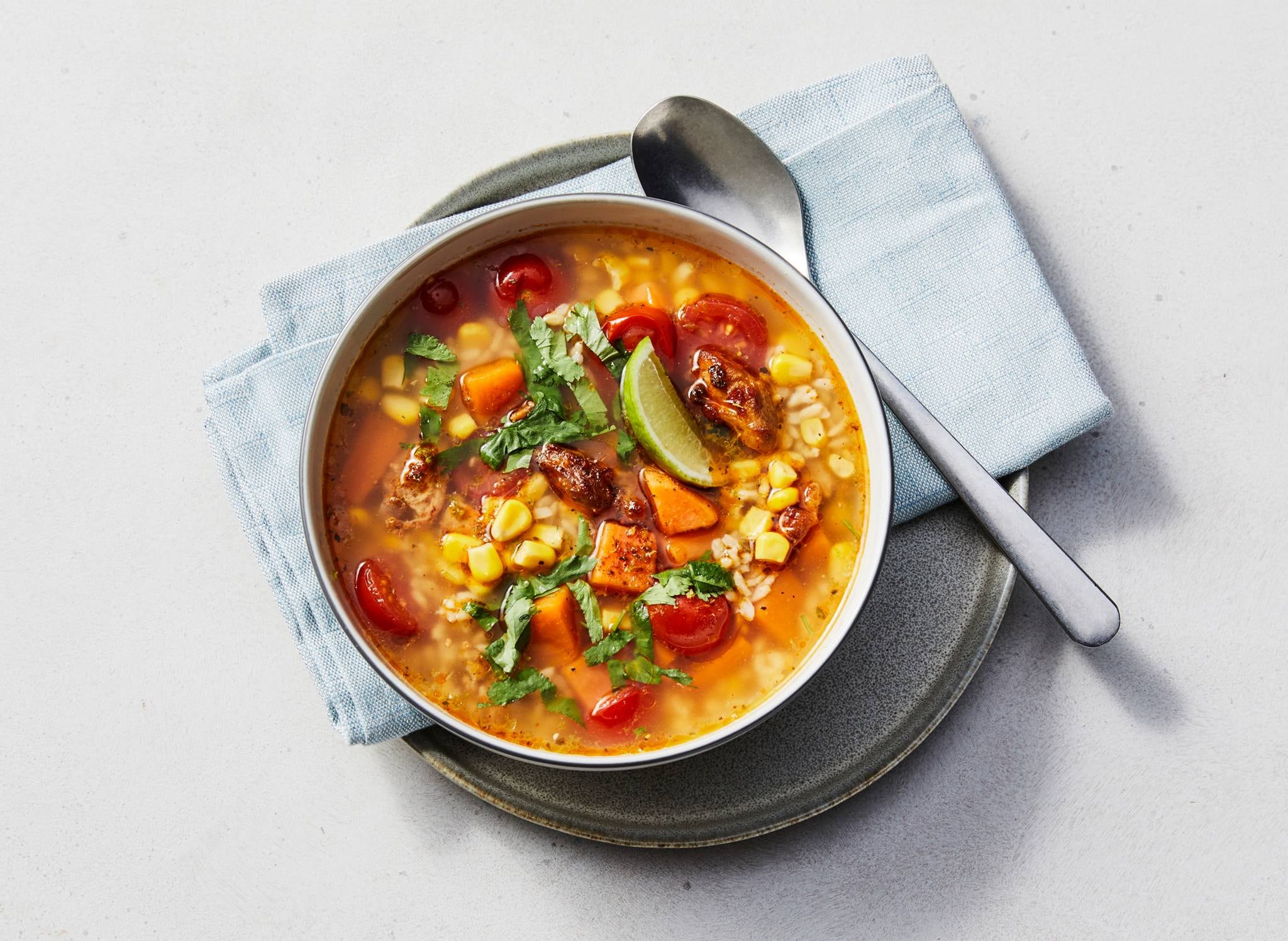 Kippensoep met mais, zoete aardappel en zilvervliesrijst recept ...