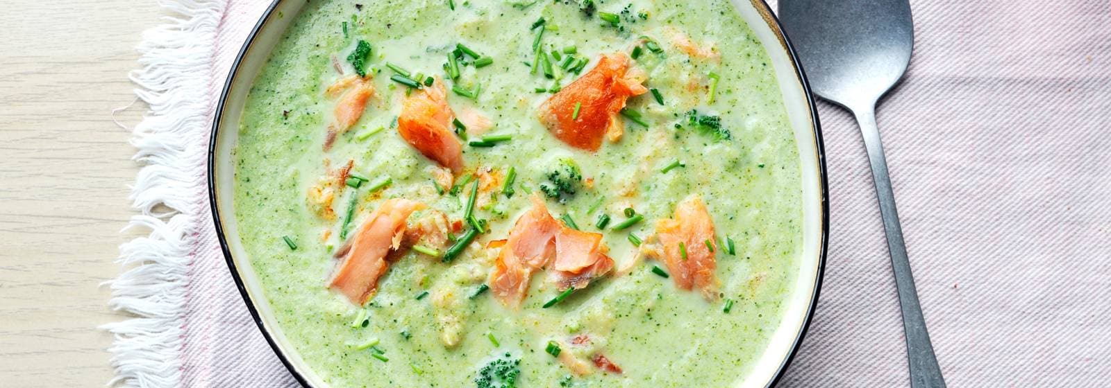 Broccolisoep met zalm recept - Allerhande | Albert Heijn