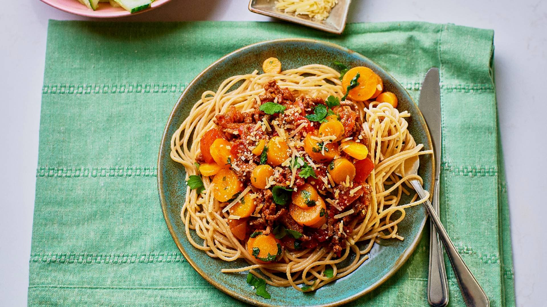 Spaghetti met tartaar, tomaat en wortel recept - Allerhande | Albert ...